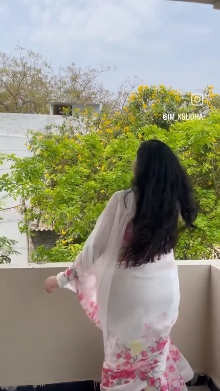 ksudha hot in white saree mp4 snapshot 00 17 707 — Postimages