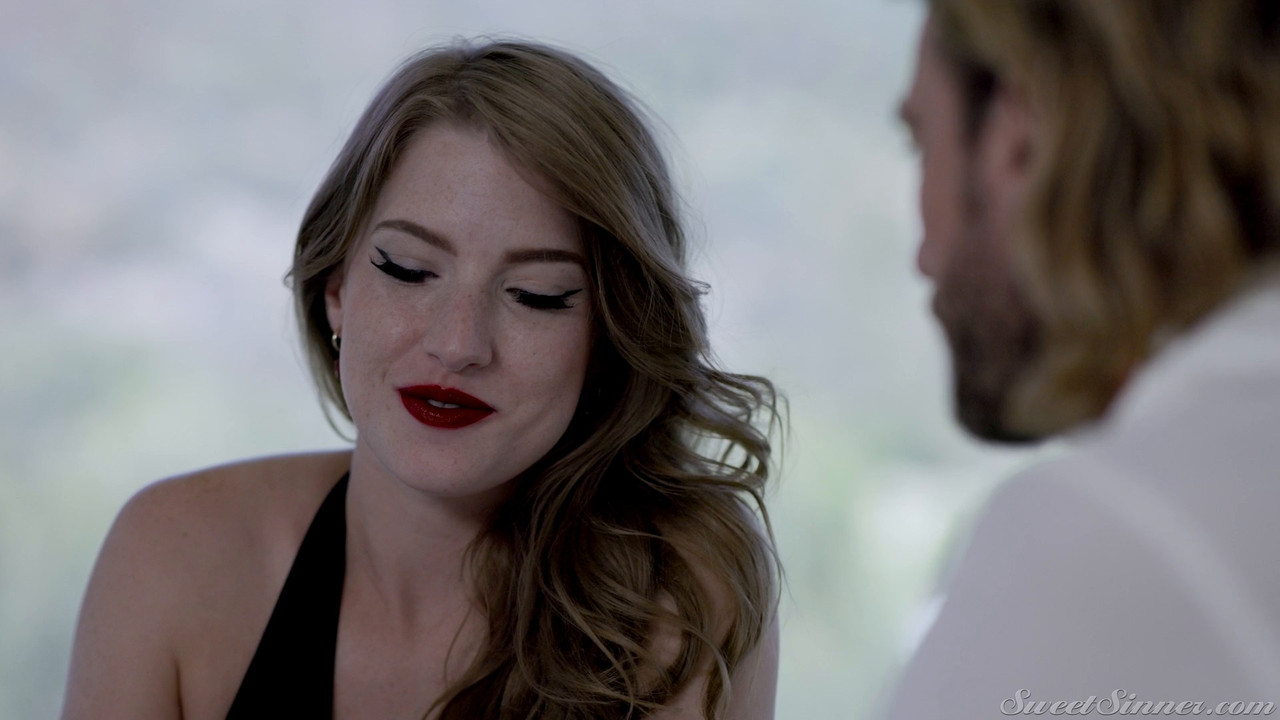 Reagan Foxx Her Secret Secret Seduction SWEETSINNER mp4 0003 — Postimages