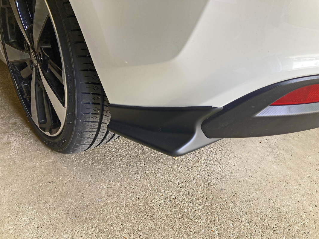 New tires and STI rear side under spoilers | 5th Gen Subaru Impreza Forum