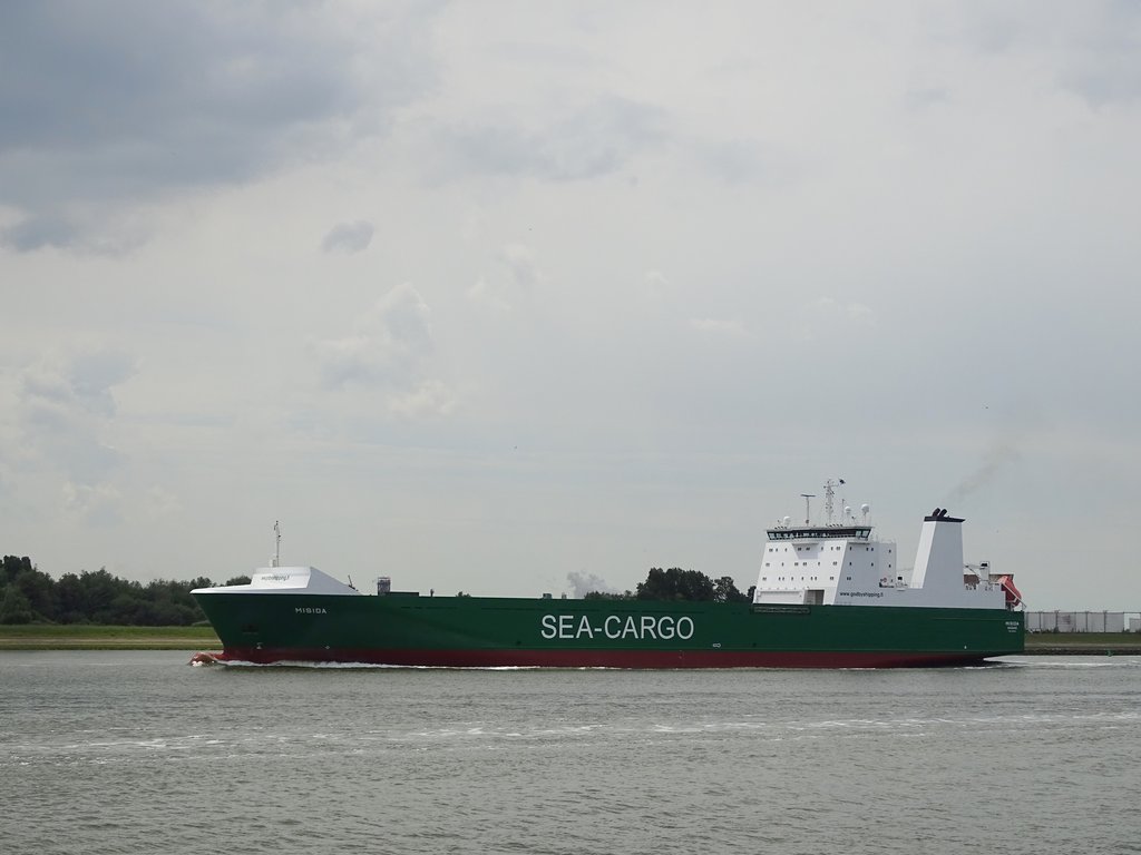 Spotten in De Hoek. - Pagina 629 - SCHEEPVAART FORUM