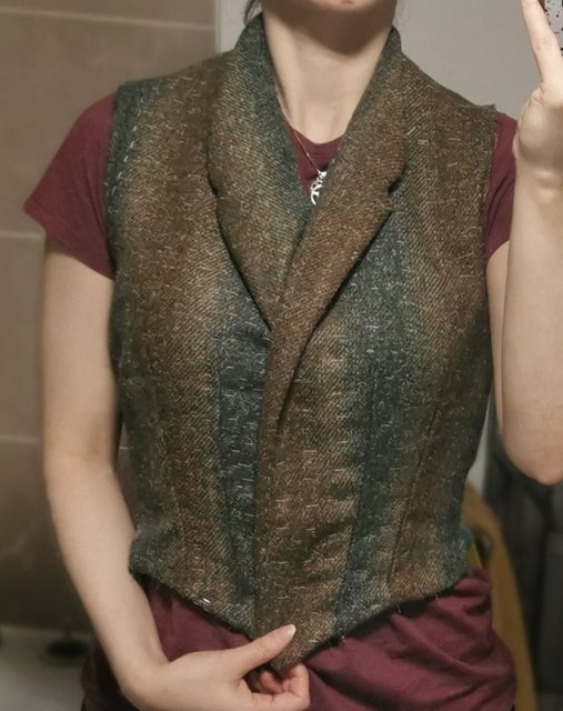 Advice on how to create your chest padding shape? : r/HistoricalCostuming