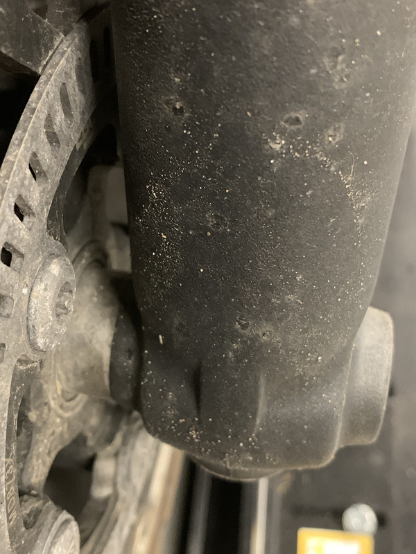 Front wheel removal | Triumph Bobber Forum