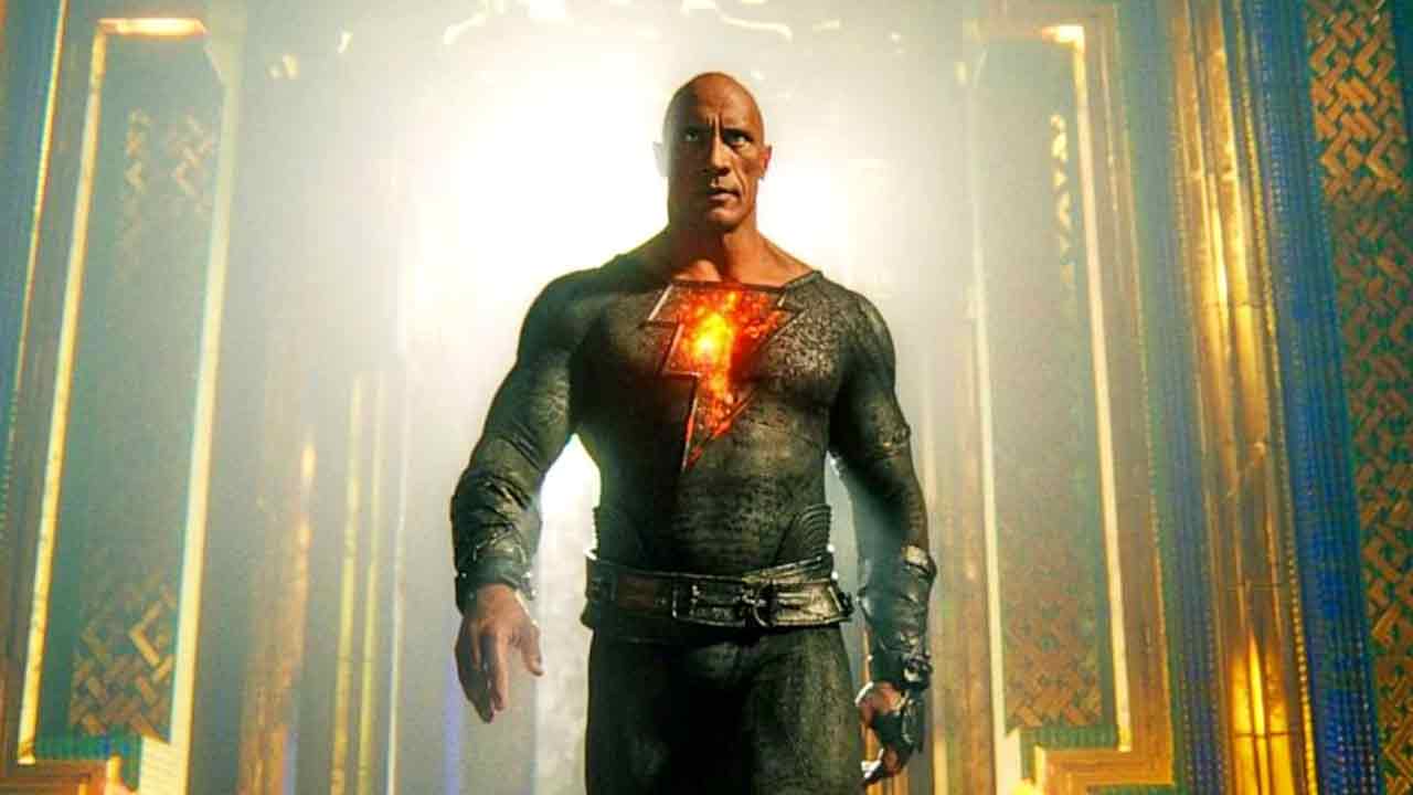 Dwayne Johnson Respon Rivalitas Marvel vs DC! - Greenscene