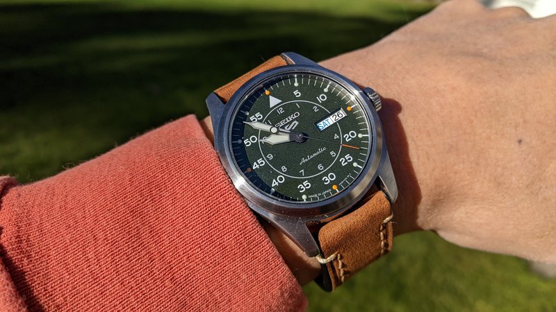 Photo Gallery Celebrating BLUE Saturdays and RED Sundays | WatchUSeek ...