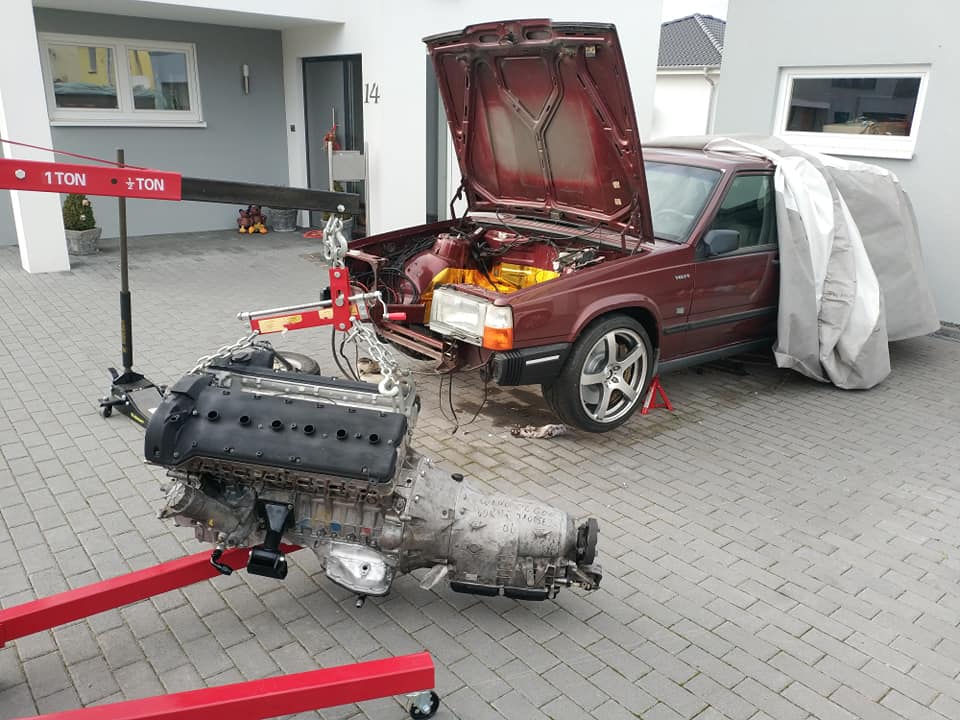 Volvo 740 wagon V12 6.0L engine swap