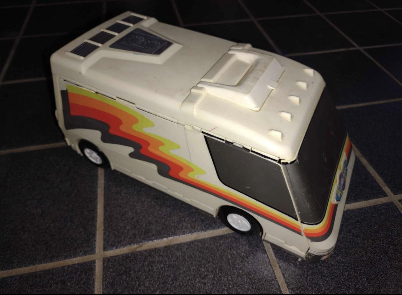 29 Nostalgic Photos That Will Unlock a Core Memory - Ned Hardy