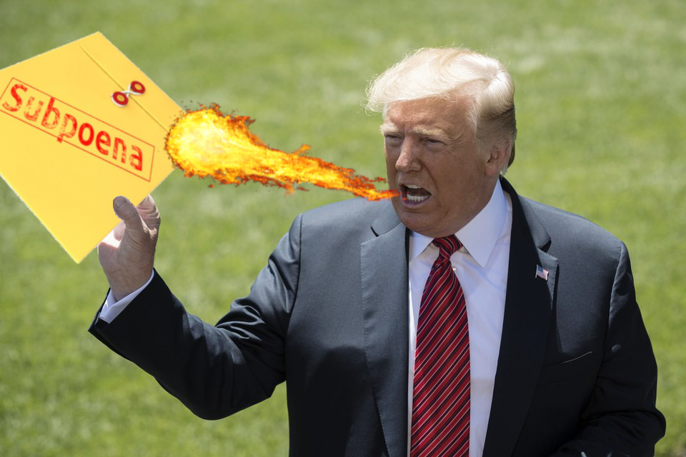 PsBattle: Donald Trump Holding a "secret deal" : r/photoshopbattles