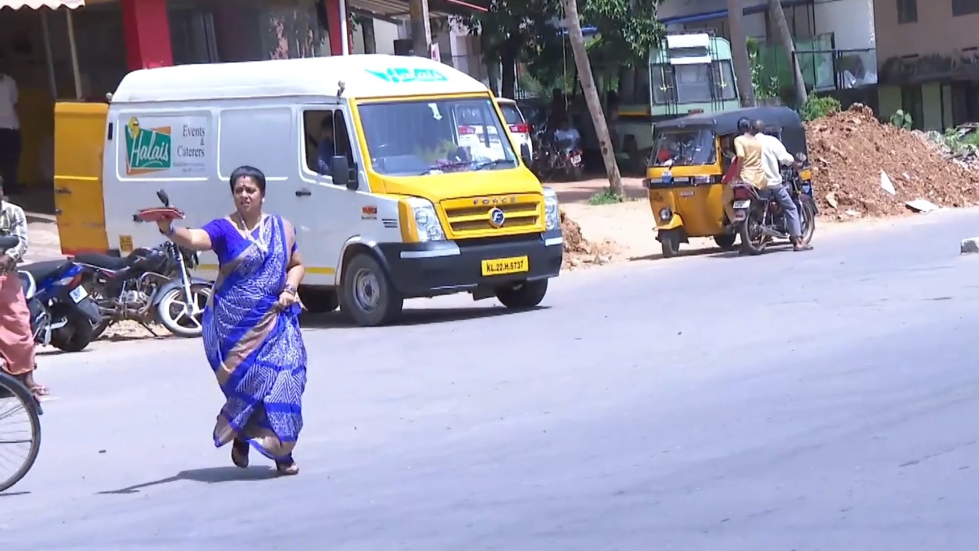 Roopashree Big Navel and hot Scenes in Saree mkv snapshot 03 21 182 ...