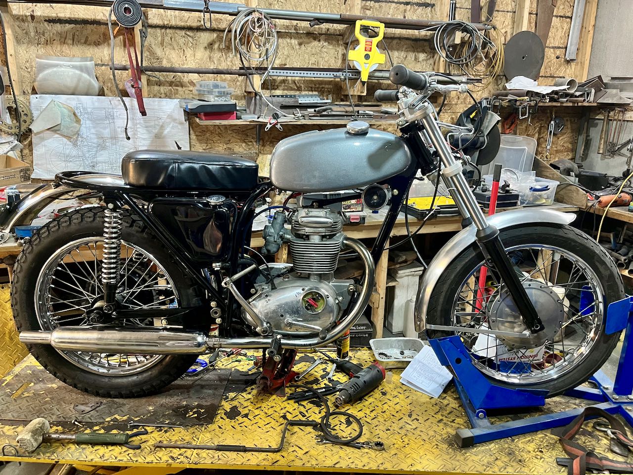 B44 25 3 right side w new tank — Postimages