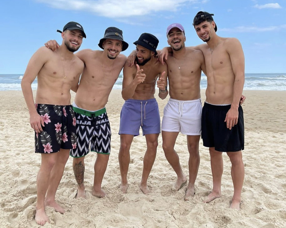 61 EE0570 96 A5 4 FD6 9682 C64 F1 BE18 A3 B — Postimages