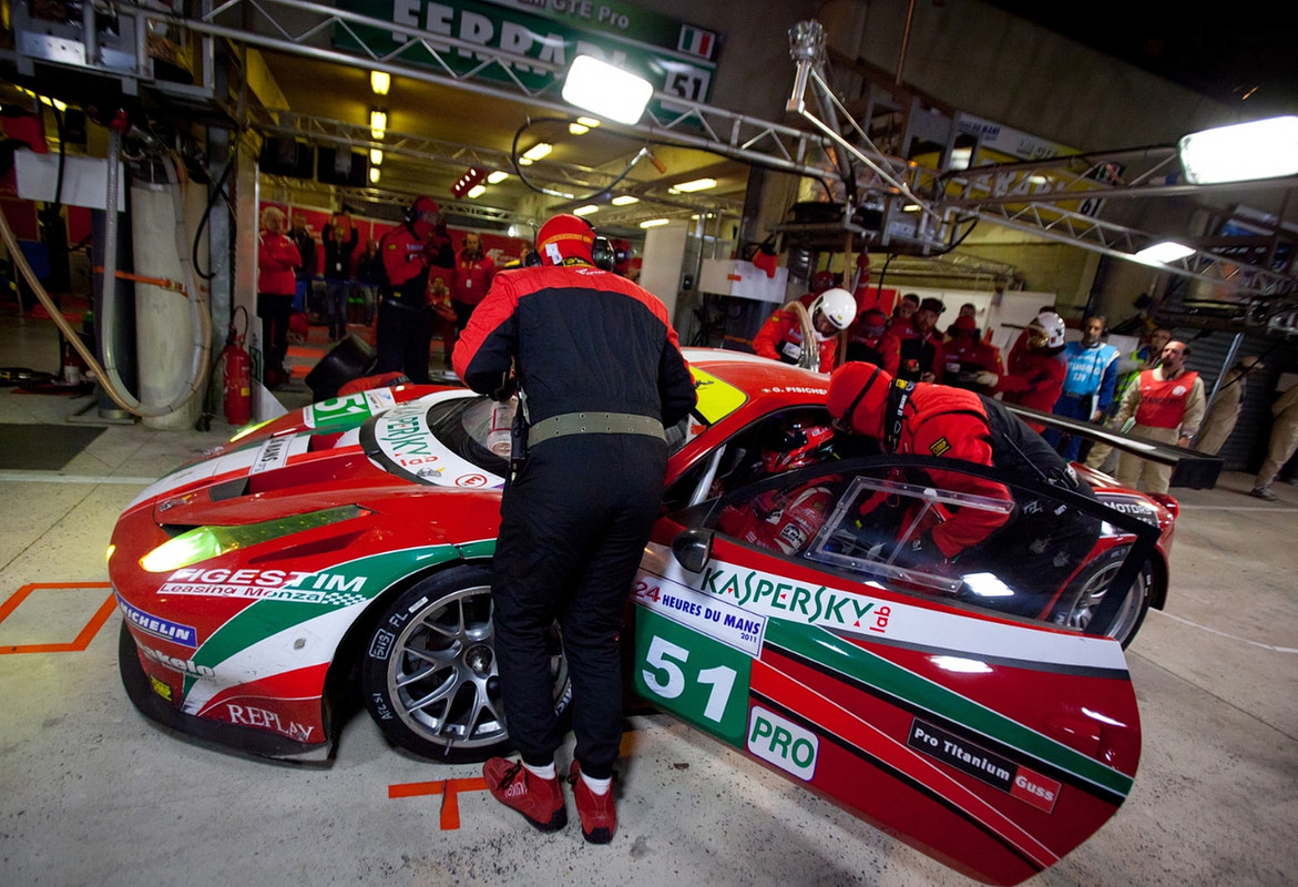 2011 LM 51 Giancarlo Fisichella Gianmaria Bruni Toni Vilander 0048 — Postimages