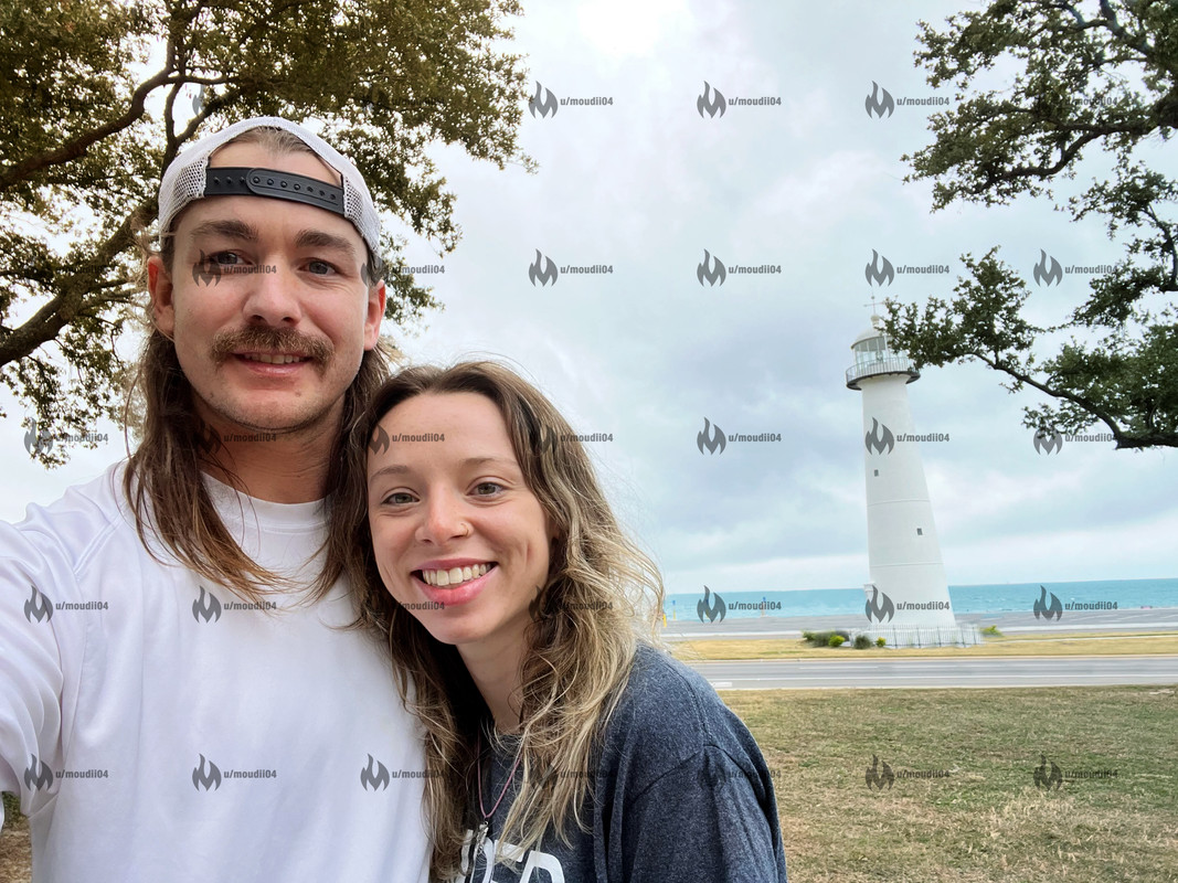 Couple — Postimages