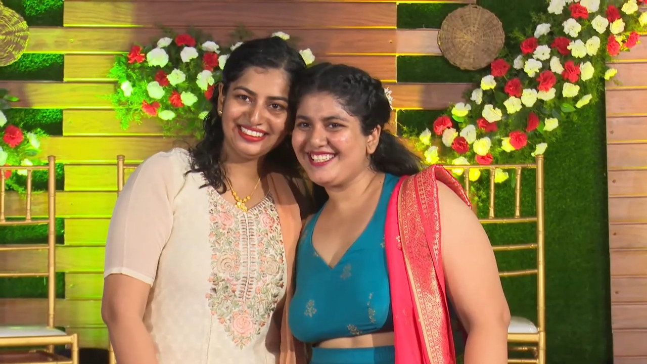 Cute M Chubby Girl Huge Boobs And Nipple Pokie And Other Lady Navel In