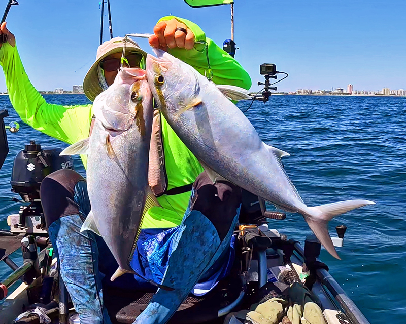 Slow Pitch Hooks on the Speed Jig | Bloodydecks