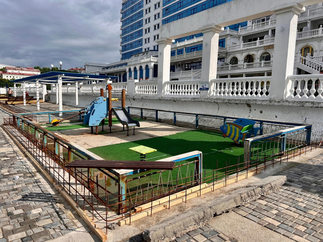 ye7 FMku I0 YM — Postimages