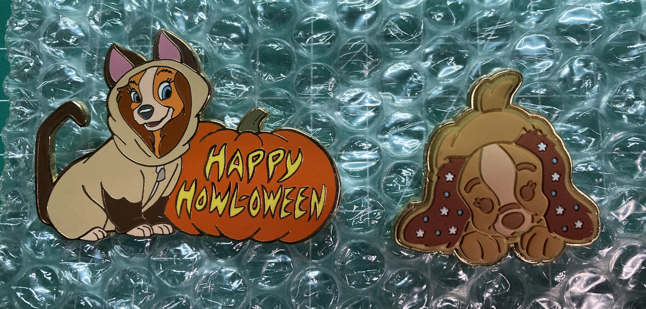 GRAIL - Christmas Grail Magic! | Disney Pin Forum