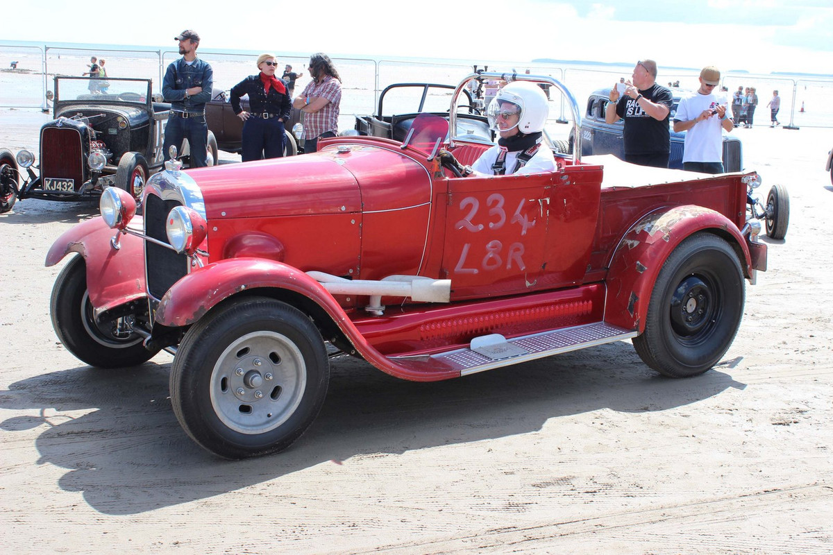 Monogram '29 Ford Roadster Pickup - Revell-Monogram Classic Groupbuild ...
