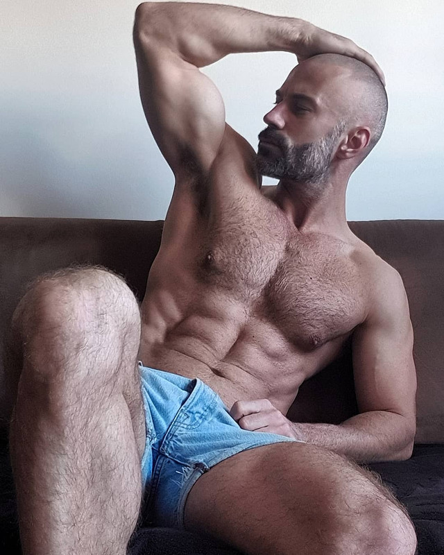 Davor Garic Croatian Tv Personality Lpsg