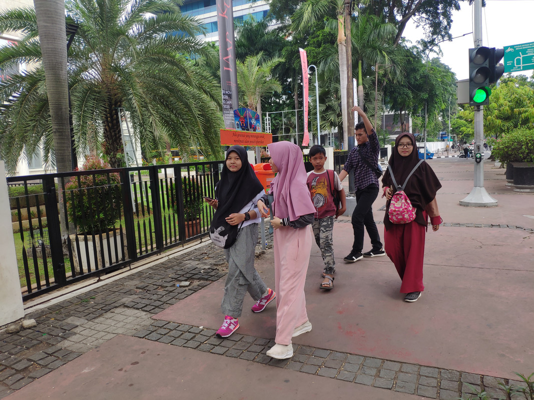 je225 — Postimages