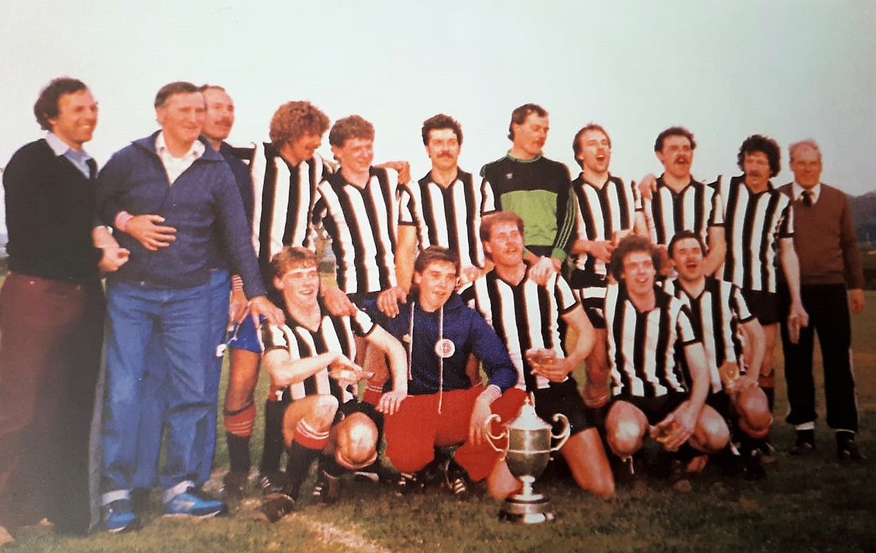 Chelston F C 1985 Devon Senior Cup Winners — Postimages
