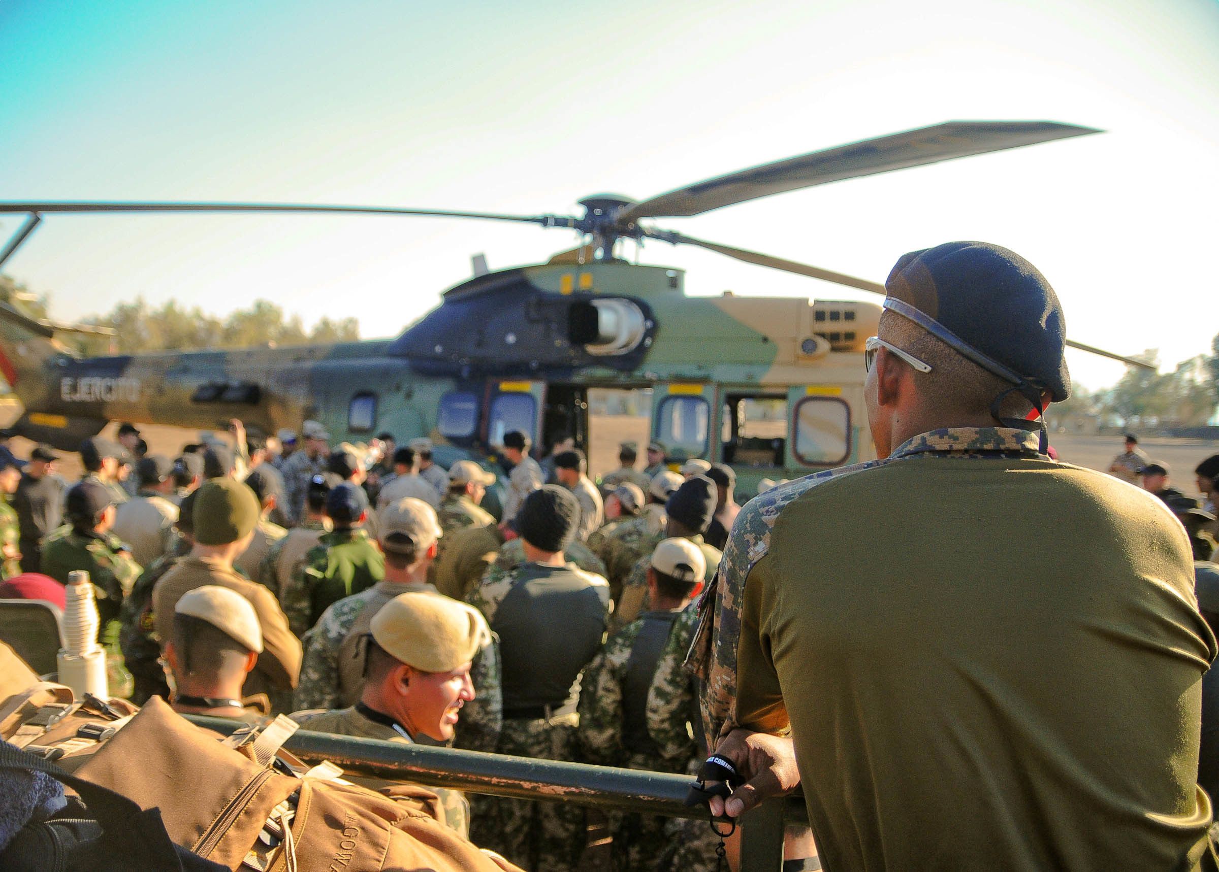 Fuerzas Comando Chile 2019 5497998 A002 — Postimages