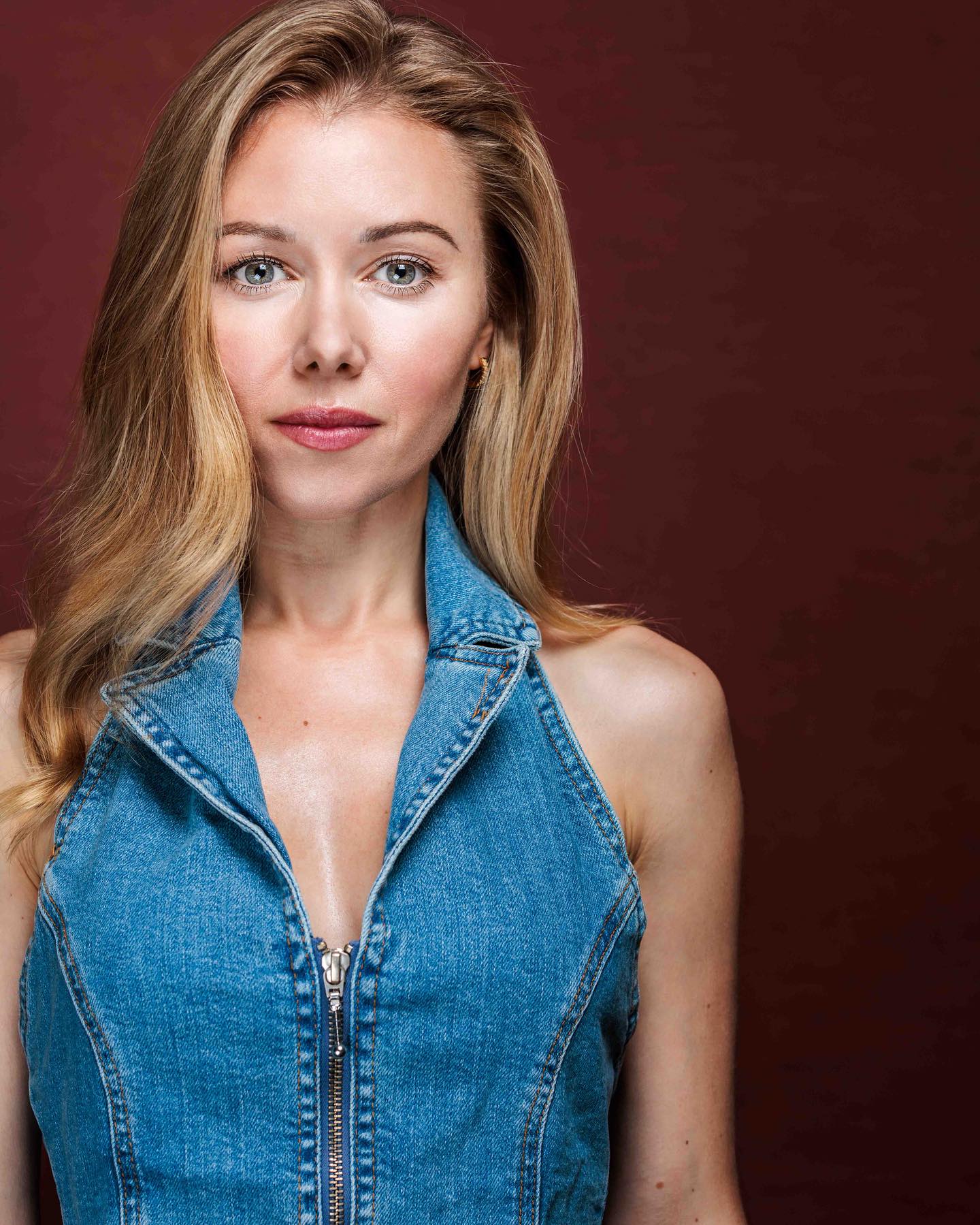 597485911 ( SAM) — Postimages