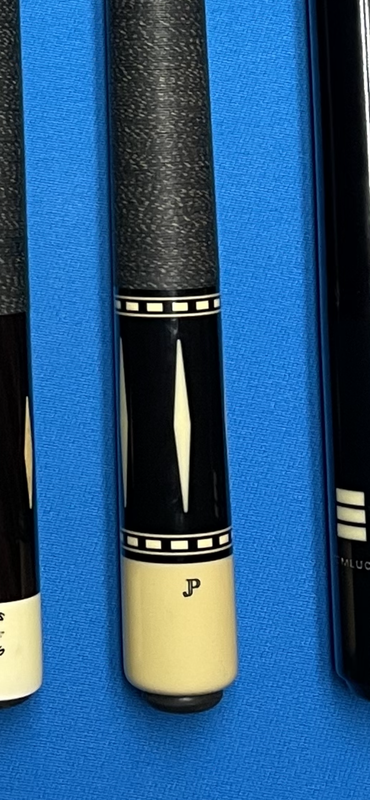 Need help identifying a pool cue I have. I got it from my uncle when he ...
