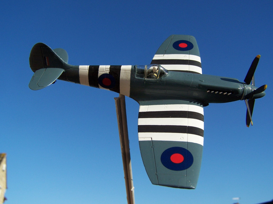 Tim's Spitfire PR19 - completed - KUTA XII GB - Britmodeller.com