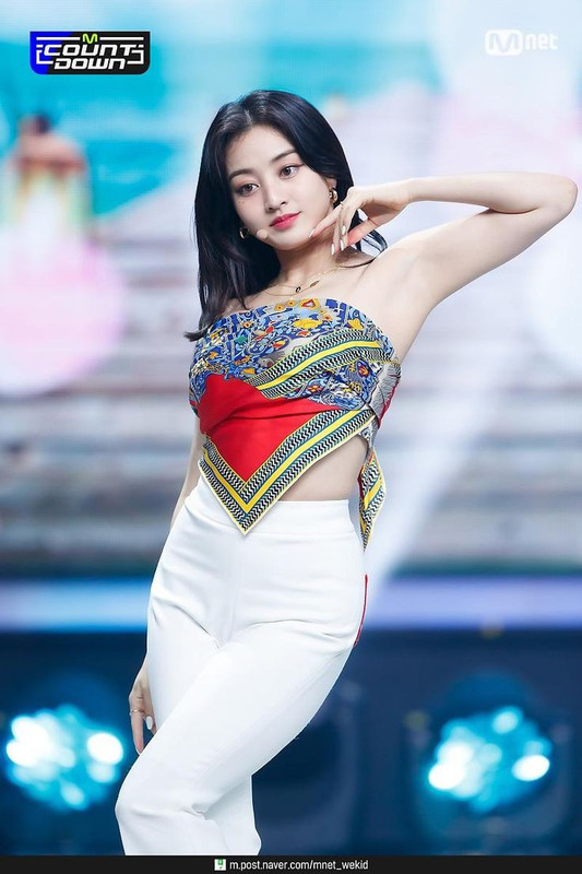 alcohol-free ⌝ | Jihyo | Twice | 지효 2 Minecraft Skin