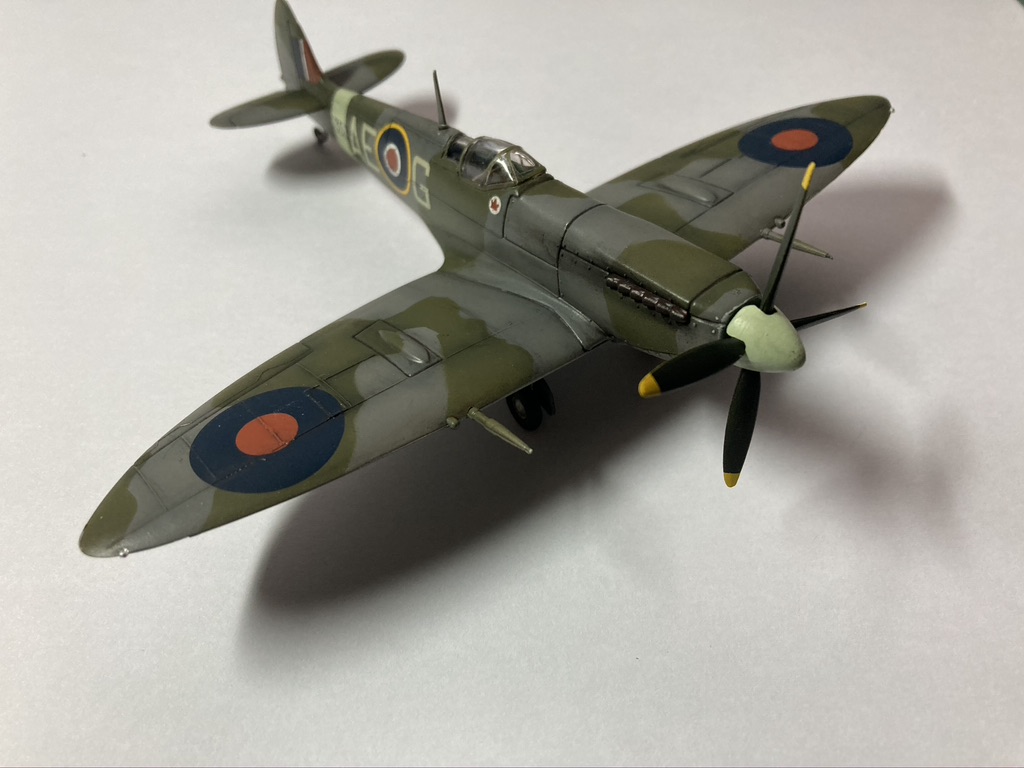 Matchbox Spitfire IX 1/72... old school! - The Unofficial Airfix ...