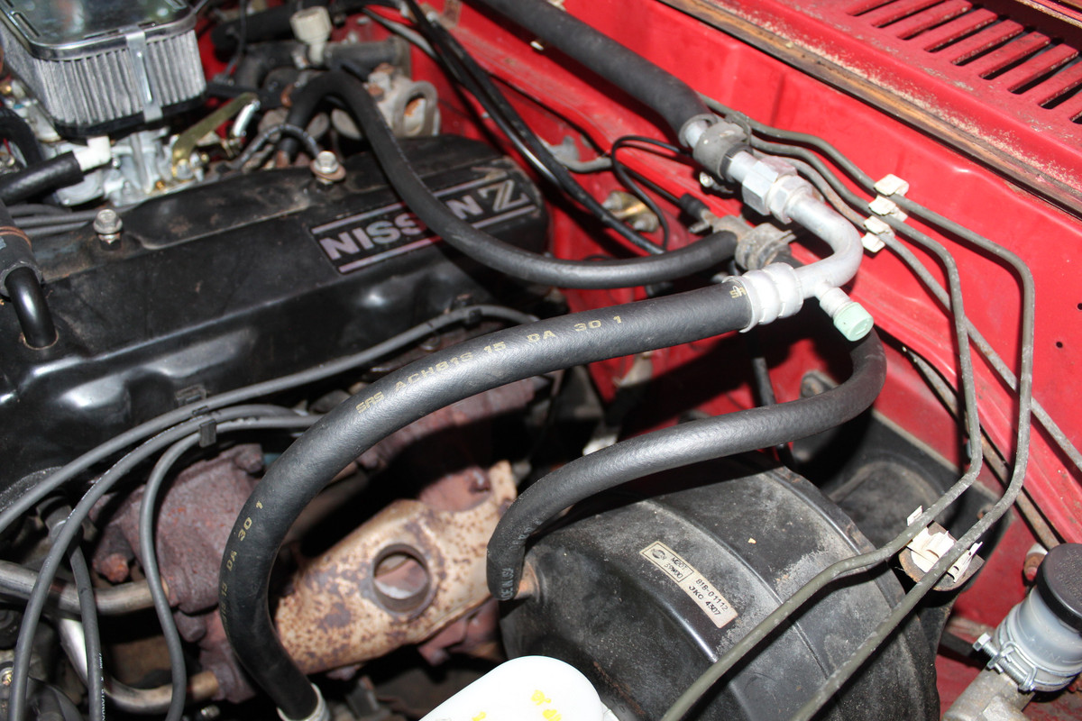 LOW SIDE HOSE LOCATION — Postimages