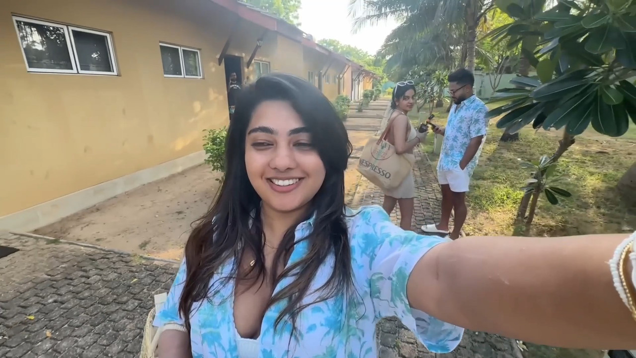 SRILANKAN VLOGGER Hot in bikini mp4 snapshot 00 23 405 — Postimages