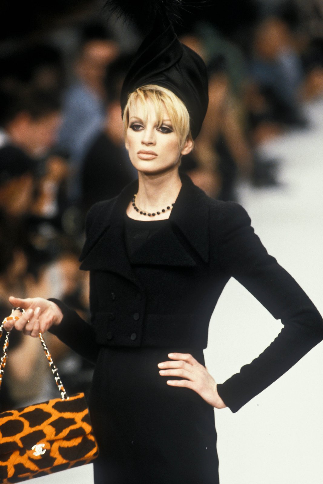 Fashion Classic: CHANEL Haute Couture Fall/Winter 1995 | Lipstick Alley