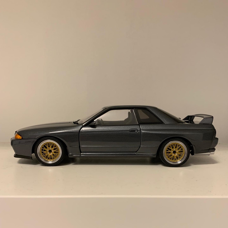 Autoart Skyline GT-R R32 'Reina' | DiecastXchange Forum