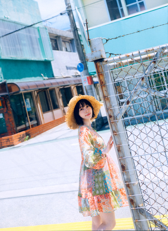 Isobe Karin 1st 004 — Postimages