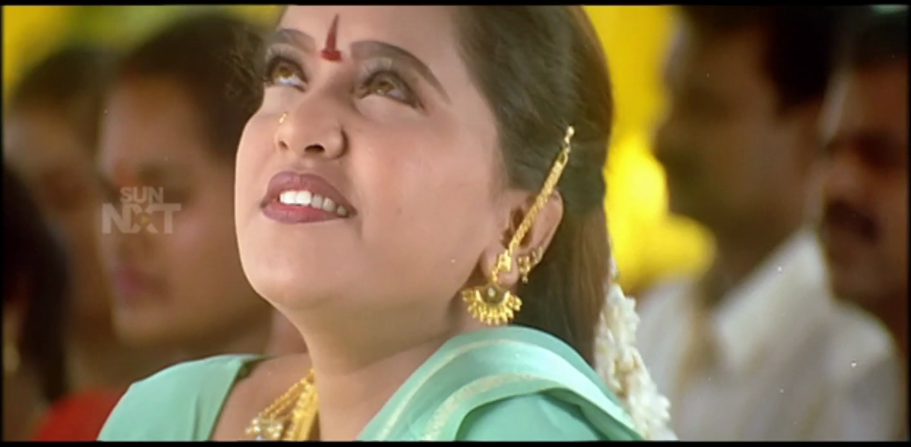 Sharmili aunty hot hip scene mp4 000016 060 — Postimages