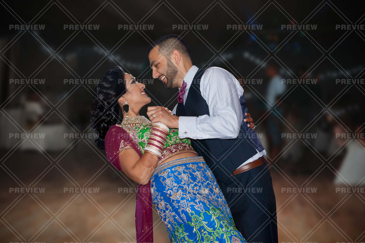 Couple Preview — Postimages