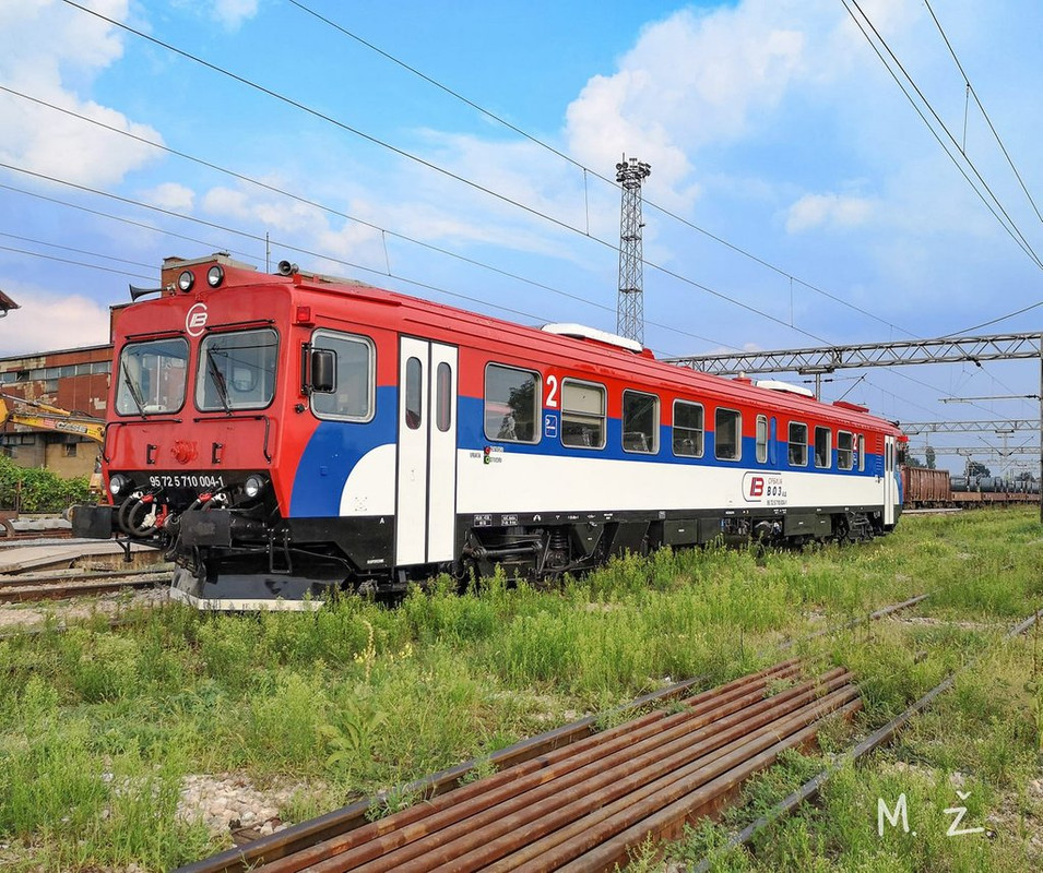 004 MK — Postimages