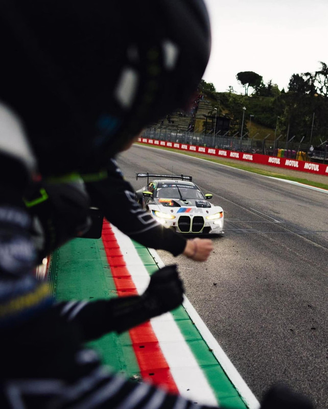 24im46 M4 GT3 Valentino Rossi , Maxime Martin , Ahmad Al Harth 61 — Postimages