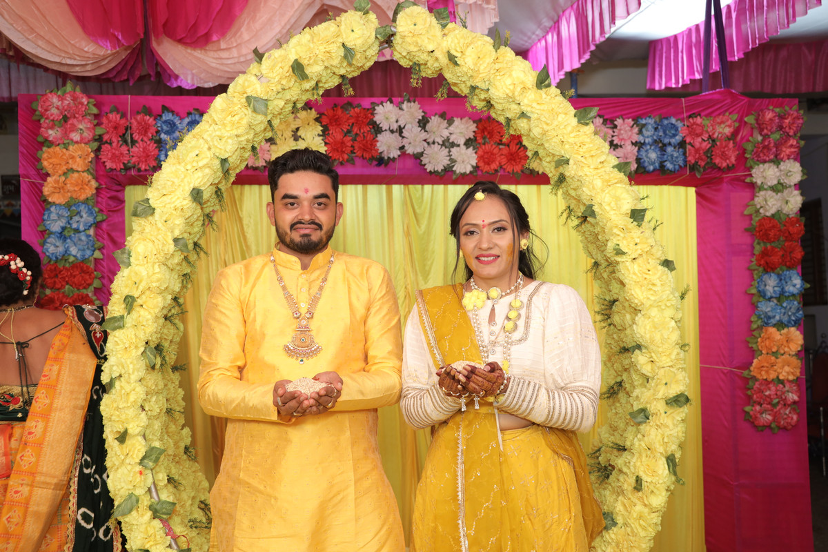 bajrang studio amba (2099) — Postimages