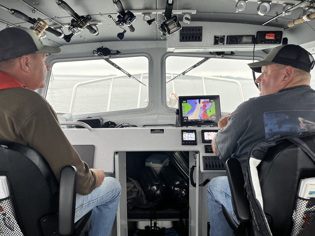 6 A8353 B0 6472 4 E48 B9 A5 91 B5 C27 AAA07 — Postimages