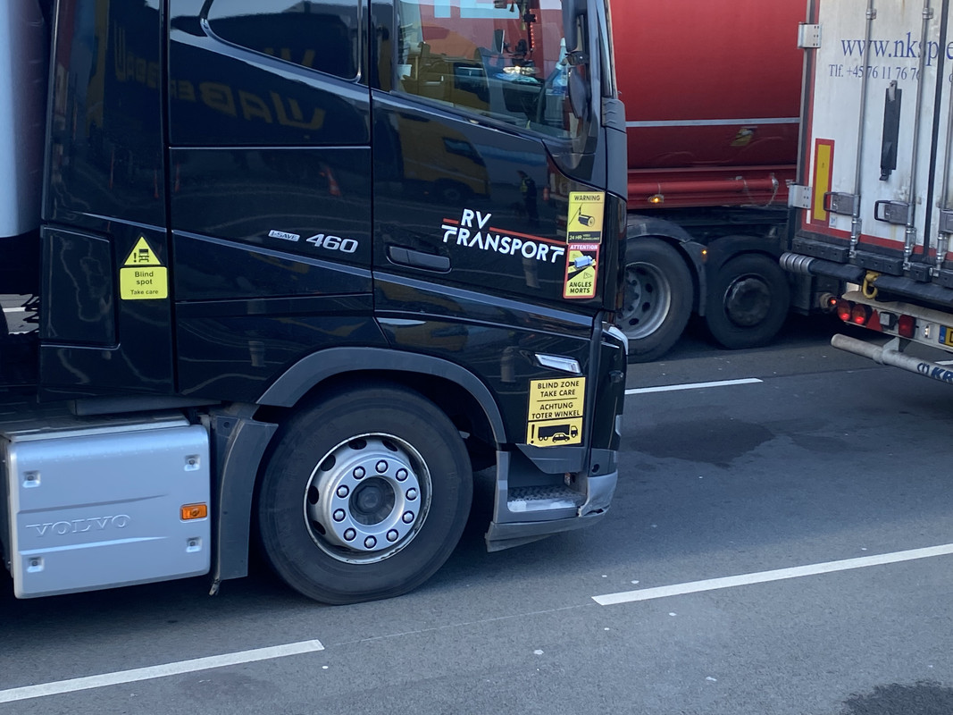 5915 D11 F F6 AD 43 CB B520 7 E4 F8854 CEBE — Postimages