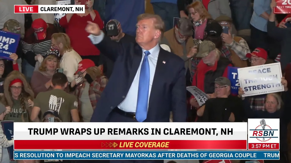 LIVE: President Trump speaks at a campaign event in Claremont, N.H ...