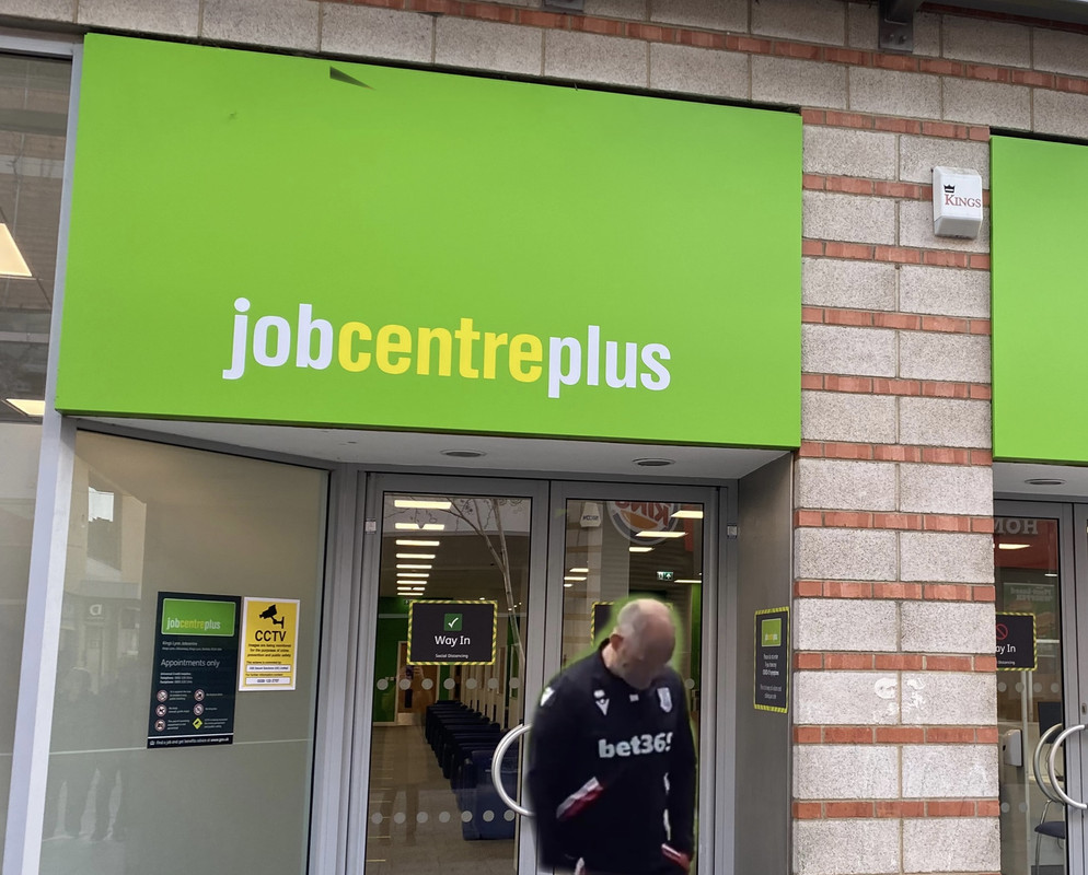 7 FDCB7 E3 D267 465 E A9 D5 0 A82 E5830 CBB — Postimages