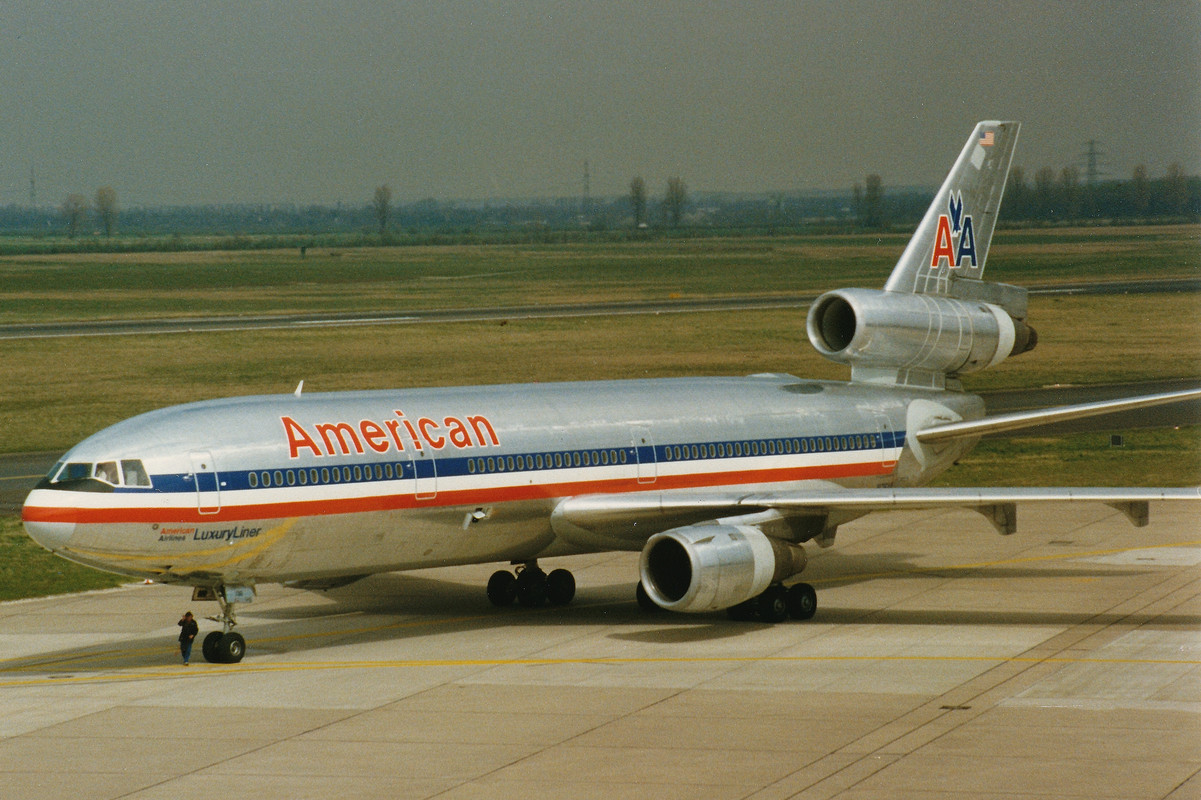 N136 AA 0002 — Postimages