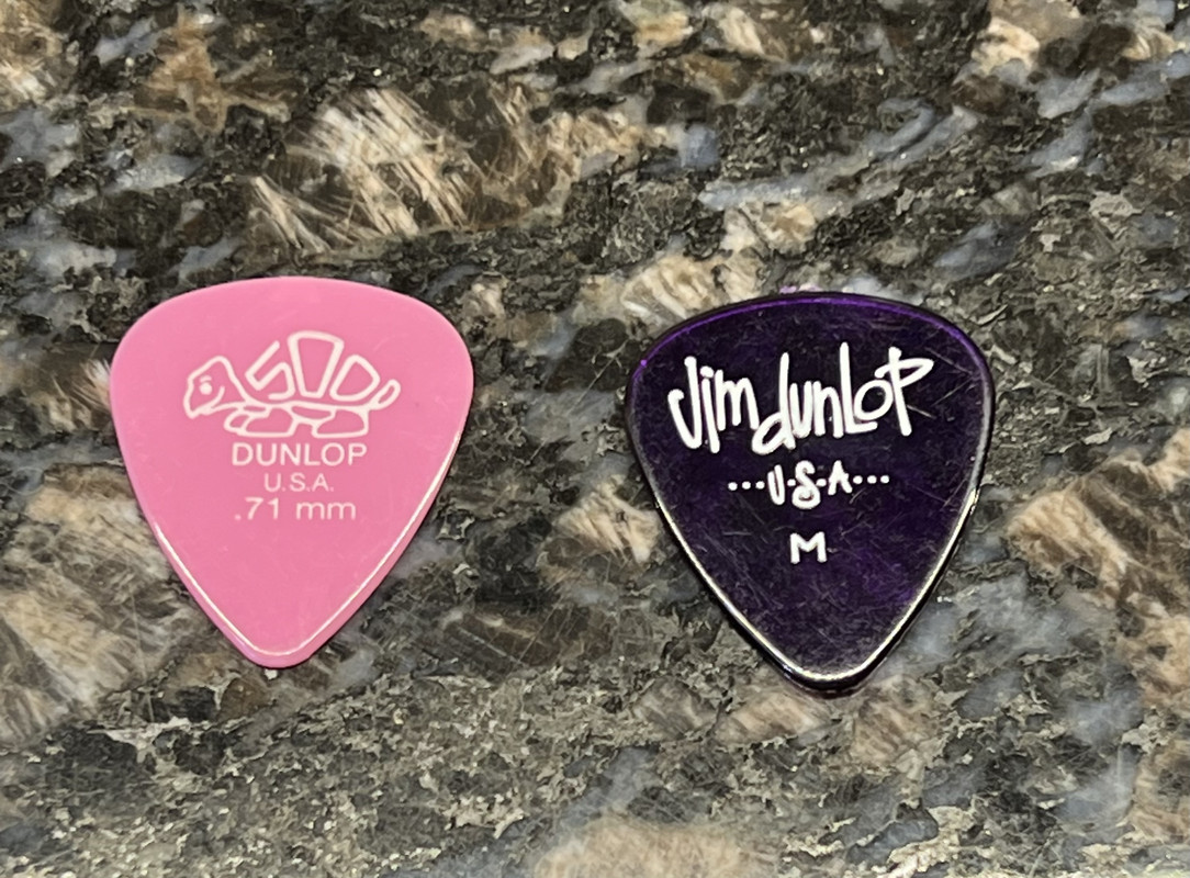 FF6 DFE6 F 62 A2 4 C27 8557 A5183 B83 D897 — Postimages