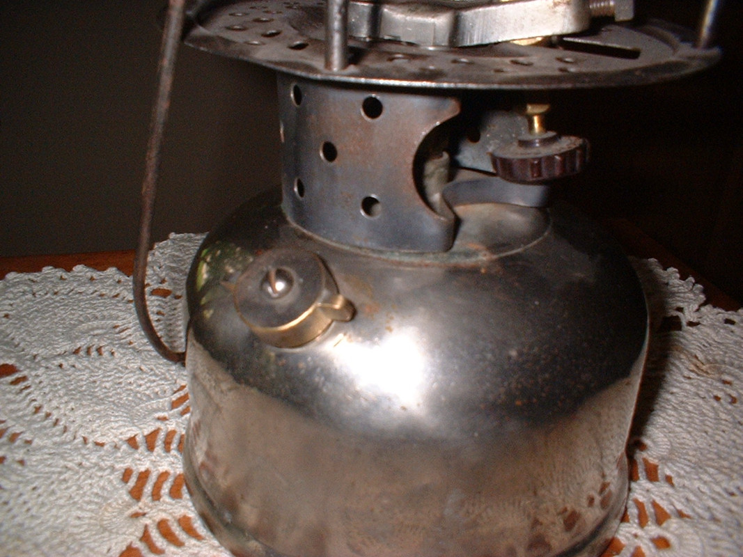 8 11 002 — Postimages