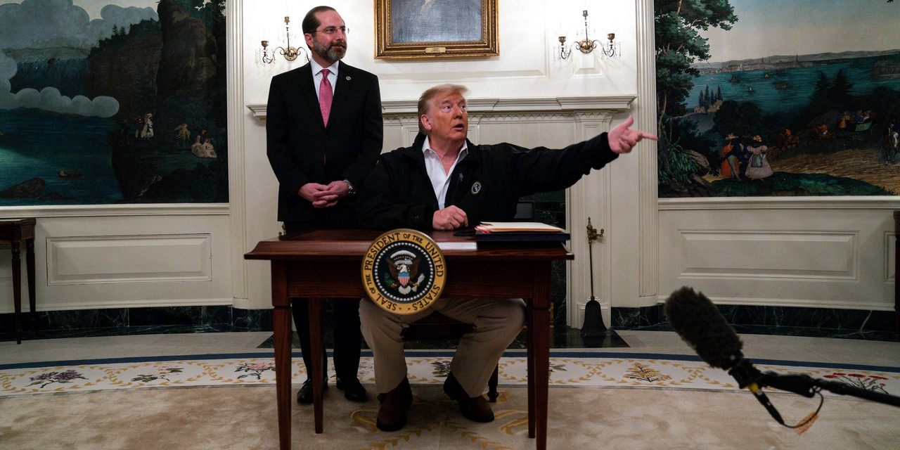 Trump has used the TINY DESK before - said it was "glamorous ...