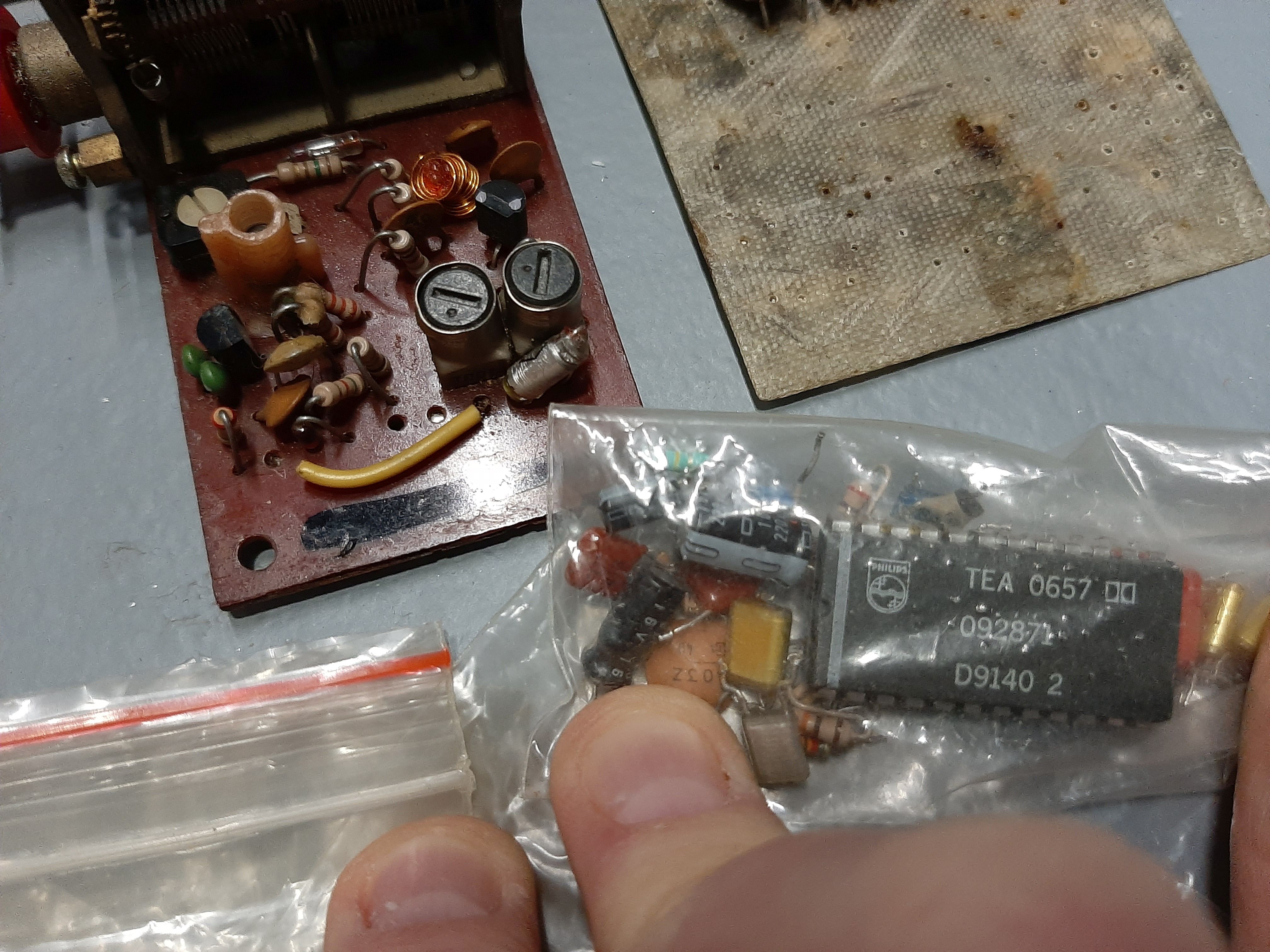 Componente 2 — Postimages