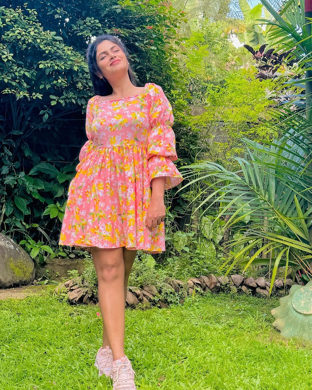 e (1) Copy — Postimages